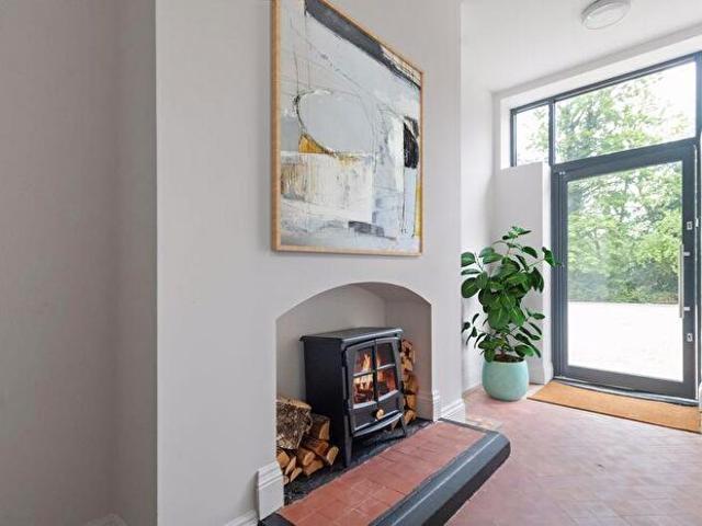 Studio To Rent In Studio Flat On Hanmer Road, Next To St Thomas Church, Milton Keynes, MK6