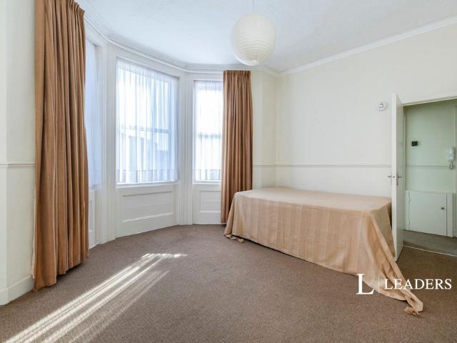 studio to rent Kerley Road, Bournemouth, Dorset, BH2