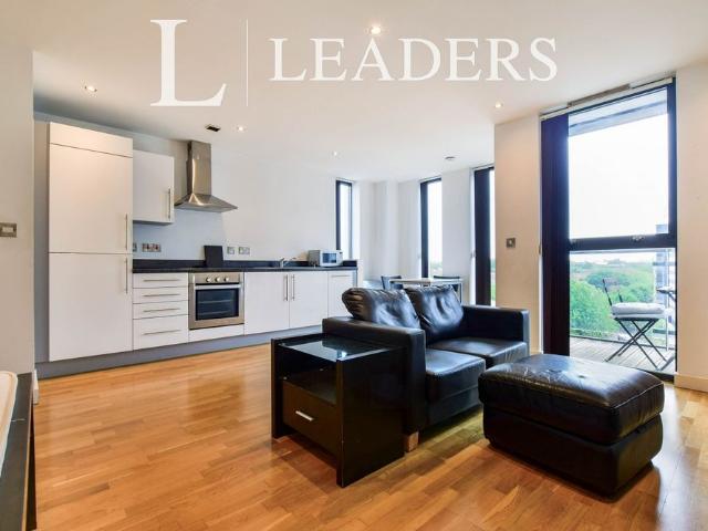 studio to rent Millennium Tower, 250 The Quays, Salford, M50