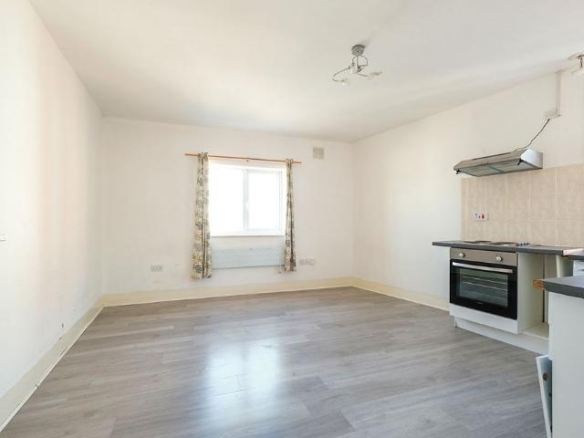 studio to rent New Wharf Road, Tonbridge, Kent, TN9