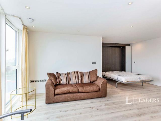 studio to rent No 1 Building, Gunwharf Quays, Portsmouth, PO1