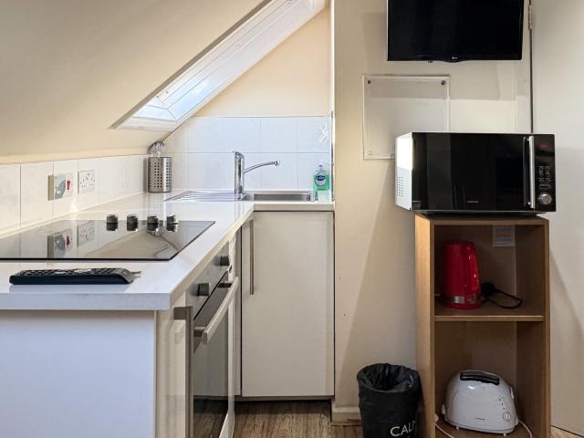 Studio to rent on Ash Grove, London
