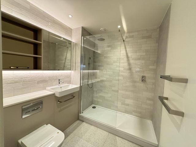 Studio to rent on Brook Road, London