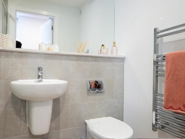 Studio to rent on Hagley Road, Birmingham