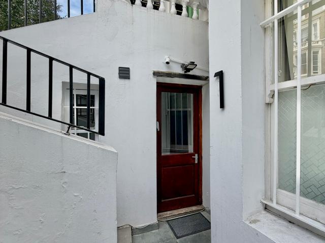 Studio to rent on Longridge Road, London