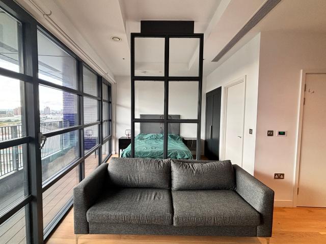 Studio to rent on Lookout Lane, London