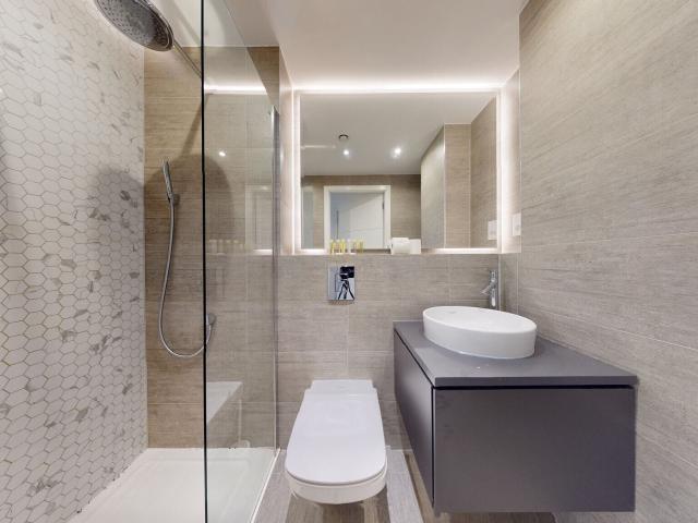 Studio to rent on New Horizons Court, London