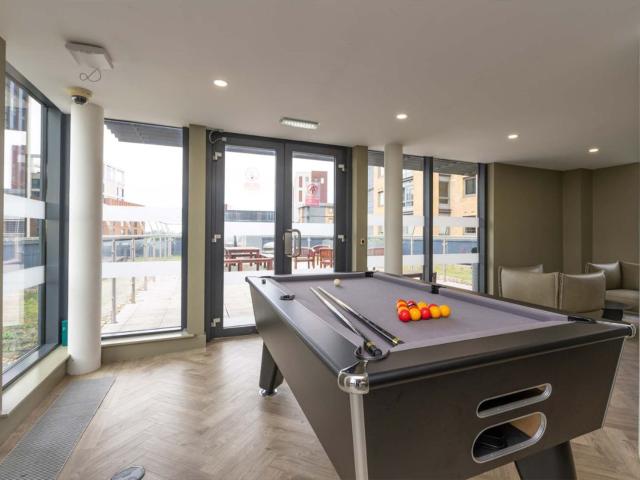 Studio to rent on Portal Way, London