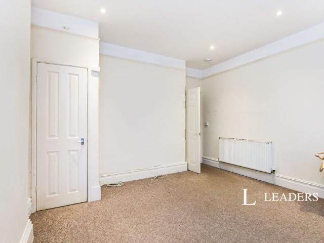 studio to rent Parkwood Road, Bournemouth, BH5