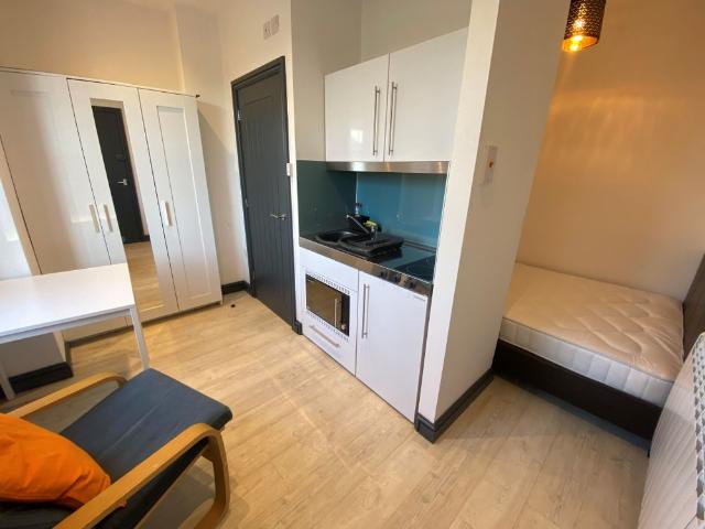 studio to rent Prestland House, Terrace Road, Pinvin, Pershore, WR10