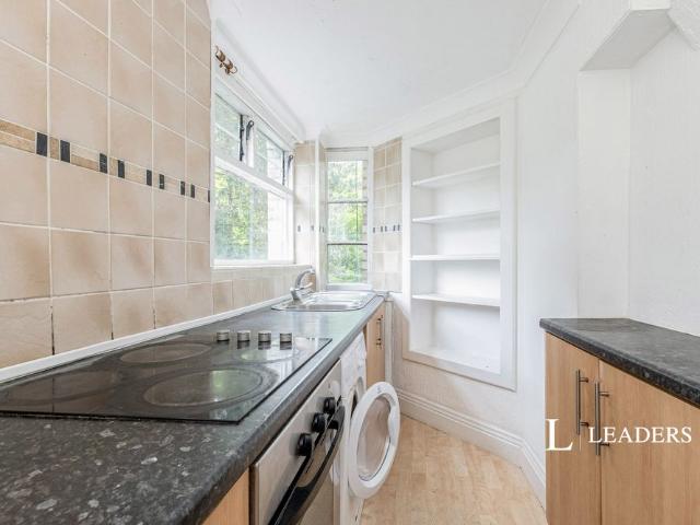 studio to rent Surrey Road, Bournemouth, BH2