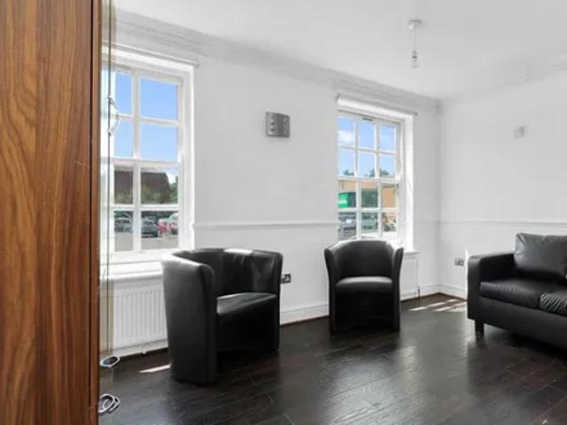 Studio Yukari, 129 Mile End Road, London, E1 4BG, United Kingdom | 2 bed house for rent #168184470 | Rentberry