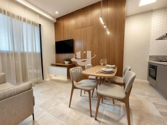 Studios com lazer no rooftop, coworking, lavanderia OMO