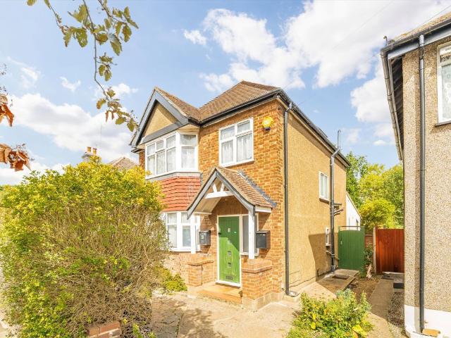 Studland Road, Hanwell W7, 3 bed detached house to rent, £2,700 pcm | PrimeLocation