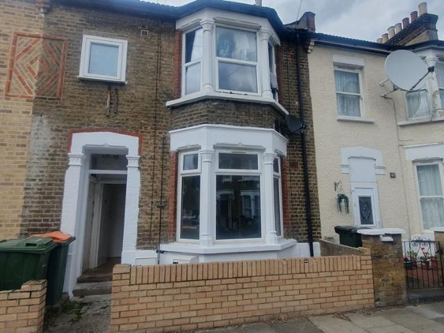 Studley Road, London E7, 1 bed flat to rent, £1,250 pcm | PrimeLocation