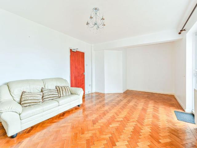 Studley Road SW4, Stockwell, London, 2 bed flat to rent, £2,300 pcm | PrimeLocation