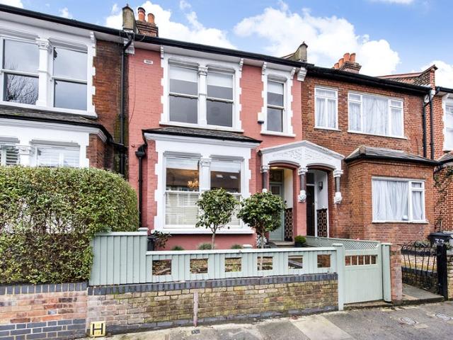 Stunning 4 Bed House With Garden Highgate Village
