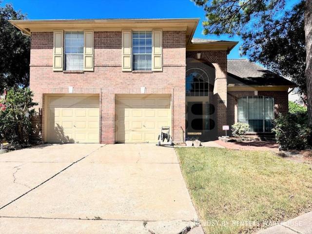 Stunning 4 bedroom 2.5 baths in ideal location!
