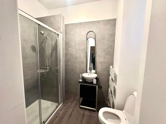 Stunning 4 bedroom flat excellent location
