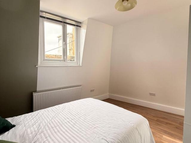 ☀️ Stunning 4BR House | Clapham Common • SW4
