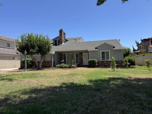 Stunning 5 bed/3 bath home in Arcadia with spacious backyard