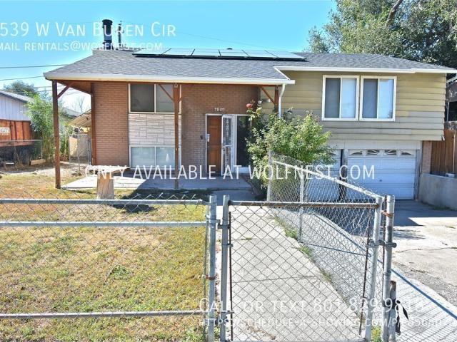 Stunning 5 Bed Salt Lake Home! No Deposit Option!