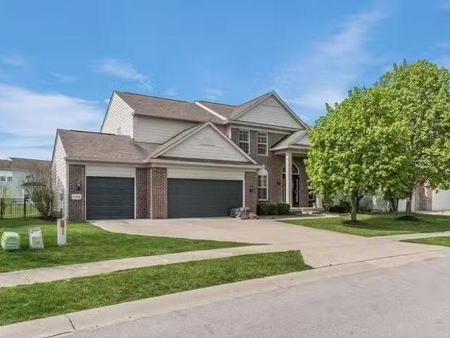 Stunning 6 Bed 3.5 Bath Carmel Home With Finished Basement an.