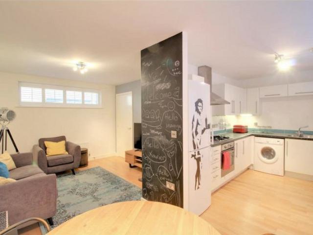Stunning 1 bed in Aldgate East