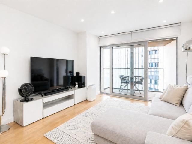 Stunning 1 Bedroom Apartment North Greenwich