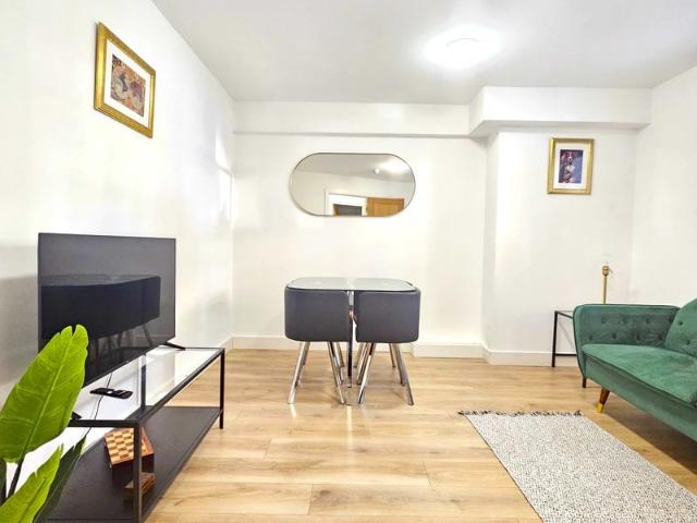Stunning 2/3 Bedroom Flat Tufnell Park ⭐️