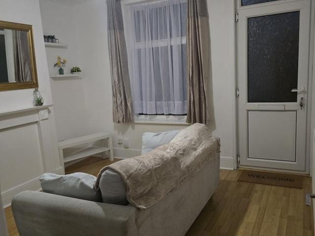 Stunning 2 bed house in Nottingham