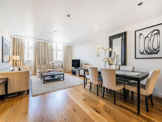 Stunning 2 bedroom apartment at the prestigious One Hans Crescent