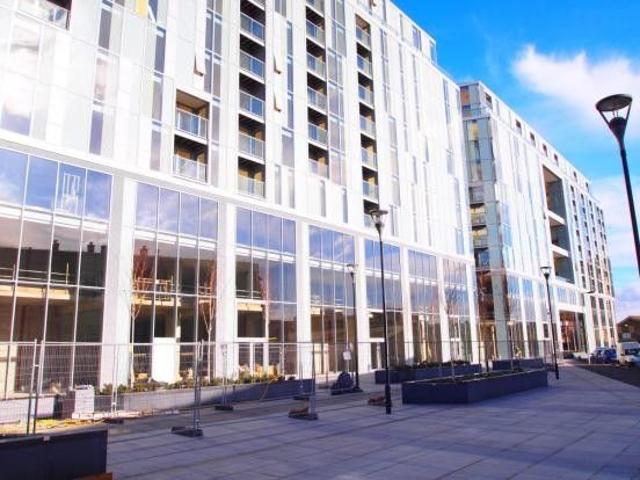 Stunning 2 bedroom luxury apartment in Greenwich!