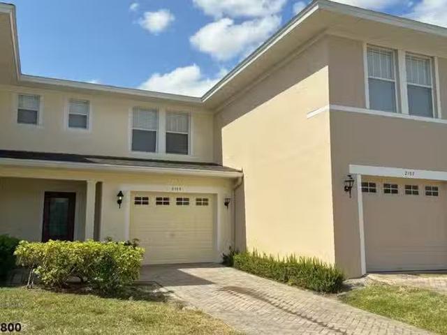 Stunning 3 BED /2.5 BATH townhome located in the beautiful gat.