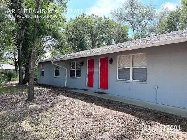 Stunning 3 bedroom / 2 bathroom in Badger Hancock Acres!