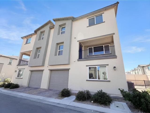Stunning Tri Level Townhome with Breathtaking Nevada Mountain Views
