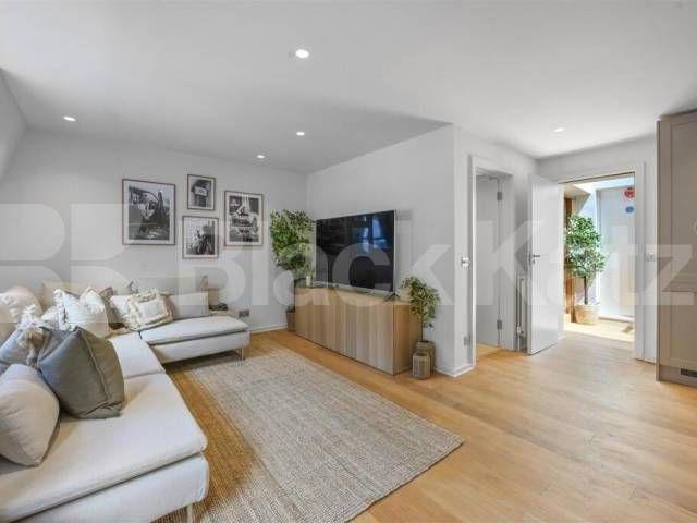 Stunning two bed two bath in Marylebone and walking distance to Regents Park
