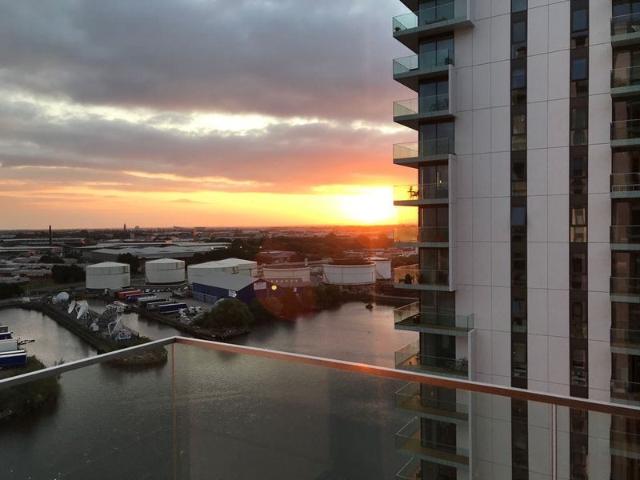 Stunning two bedroom apartment in media city