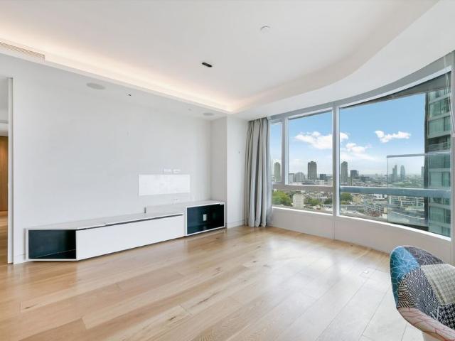 Stunning Two Bedroom Apartment on the 20th Floor in Canaletto Tower
