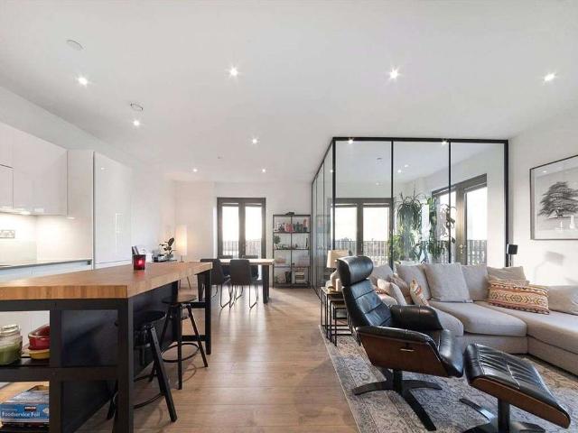 Stunning two bedroom apartment located on the top floor. The property comprises of a spacious open plan kitchen and living area, large private balcony, two double bedrooms and two bathrooms