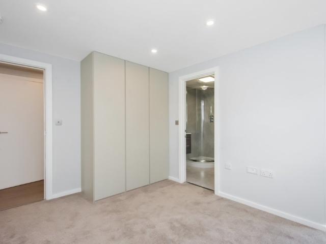 Stunning Two Bedroom Ground Floor Apartment with Communal Gardens – Cowen House, Fair Acres