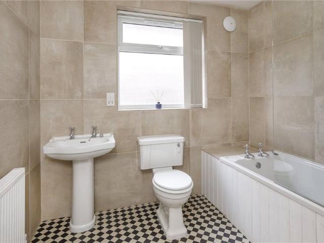 Stunning and unique three bedroom unfurnished maisonette with a spacious south facing roof terrace and views of York Minster within easy walking distance of the City Centre, Railway Station, York Hospital, excellent primary and secondary schools
