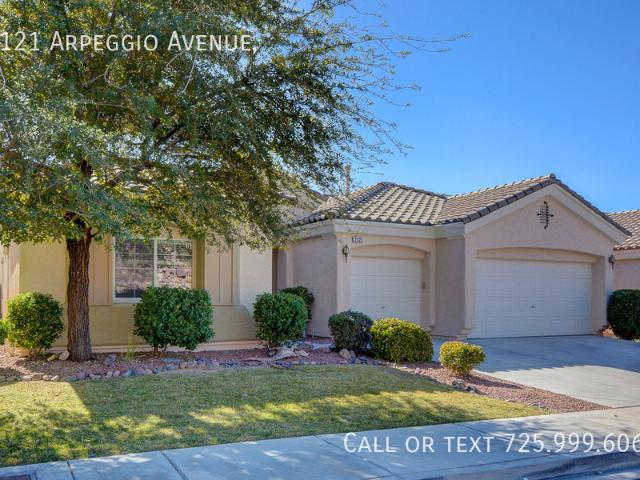 Stunning Anthem Single Story with 3 Car Garage & Entertainer’s Backyard