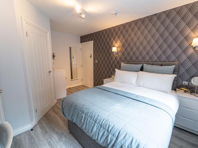 STUNNING ENSUITE/STUDIO ROOM COMING SOON – Very Nice Homes