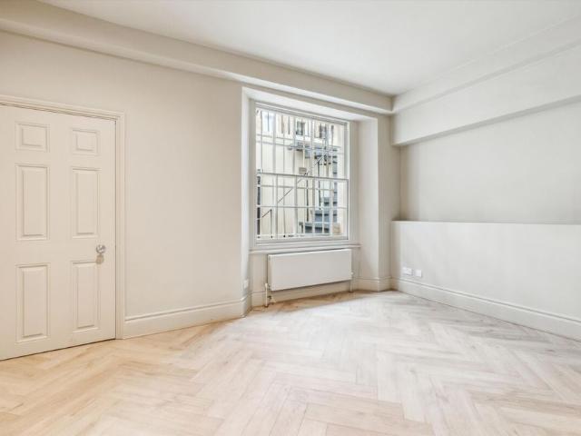 Stunning four bedroom apartment available to rent in Albion Street, W2