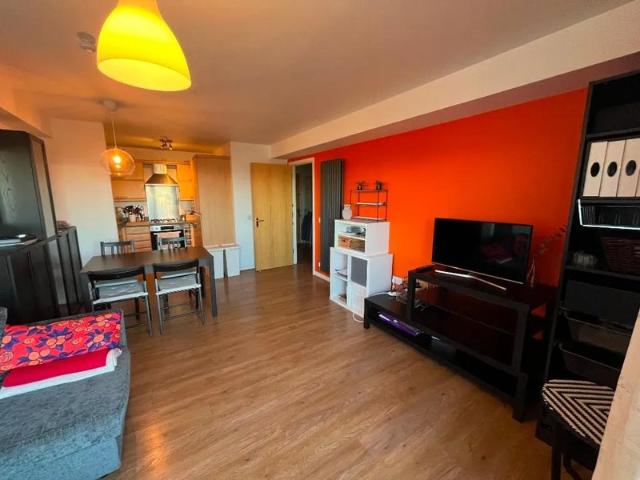 Stunning Flat in Leith 2 Bedrooms/2 Bathrooms
