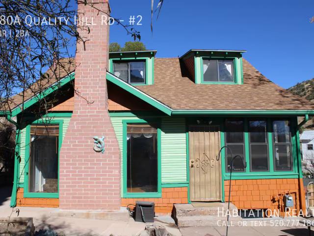 Stunning, furnished 4bed/2bath brick home + mountain views and office/den, Old Bisbee!