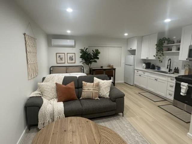 Stunning Guesthouse in Quartz Hill