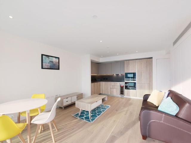 Stunning High Floor 1 Bed Furnished Apartment in an Award Winning Development
