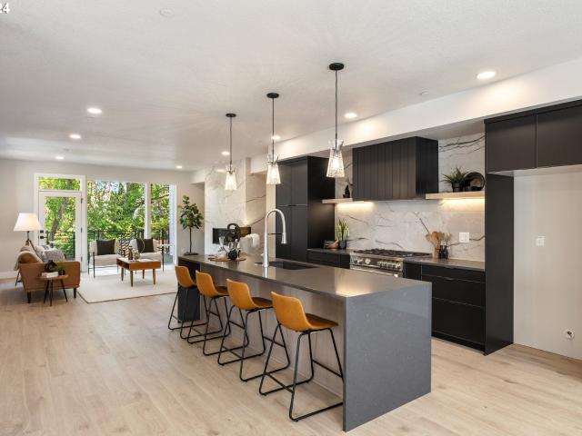 Stunning Home with ADU in Burlingame SW Portland